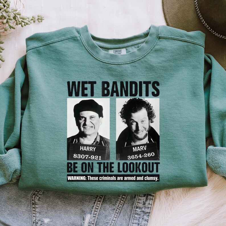 Wet Bandits Mugshot Sweatshirt, Funny Christmas Movie Crewneck, Retro ...