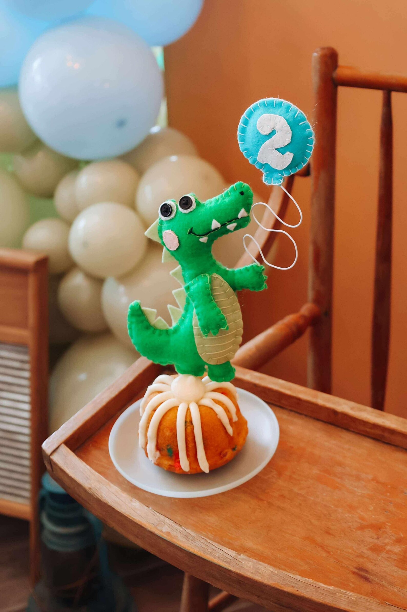 Alligator Topper Holding Balloon for First Birthday New Orleans ...