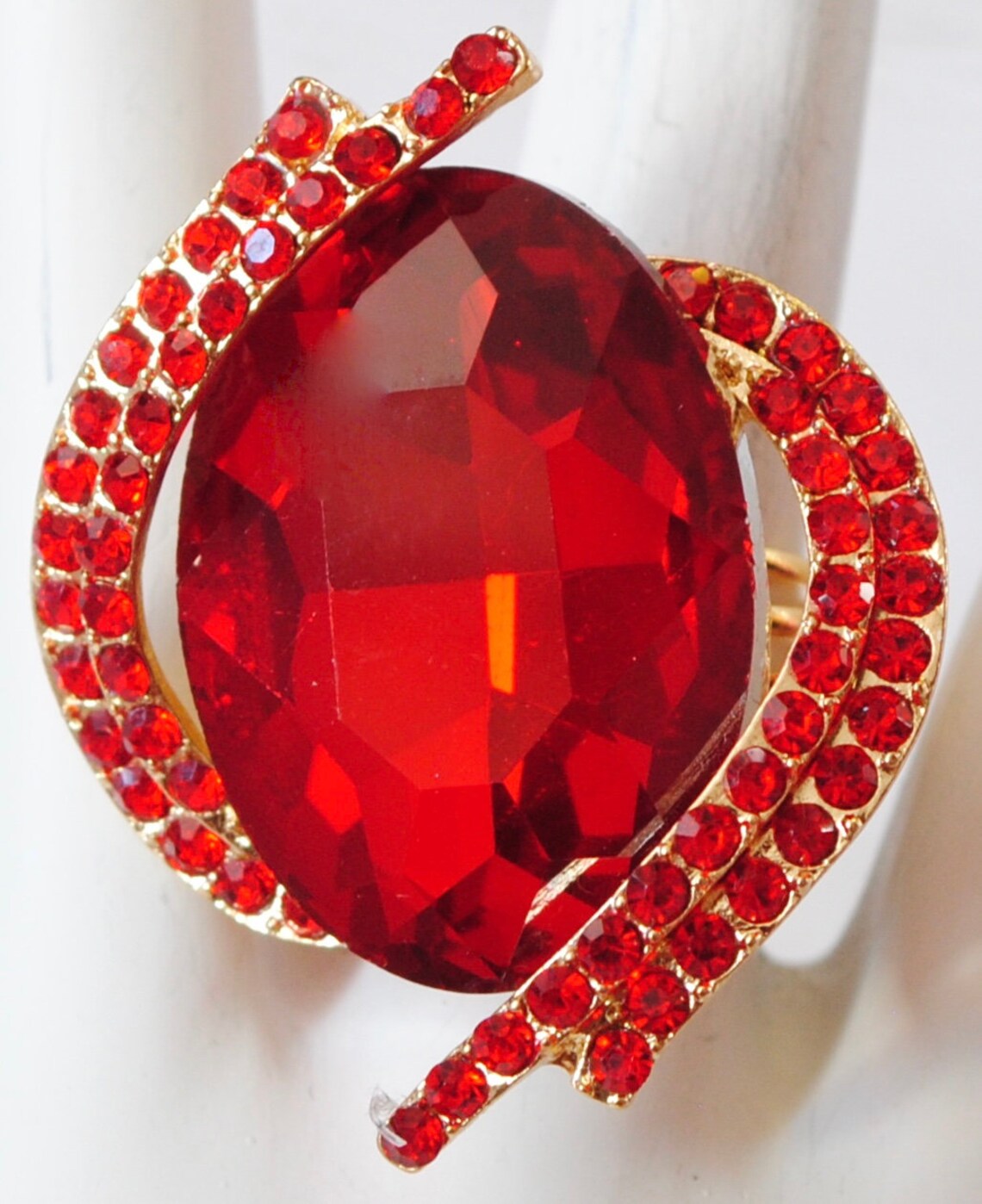 Oval Cocktail Ring With Red Rhinestonesholidayjewelrygift - Etsy