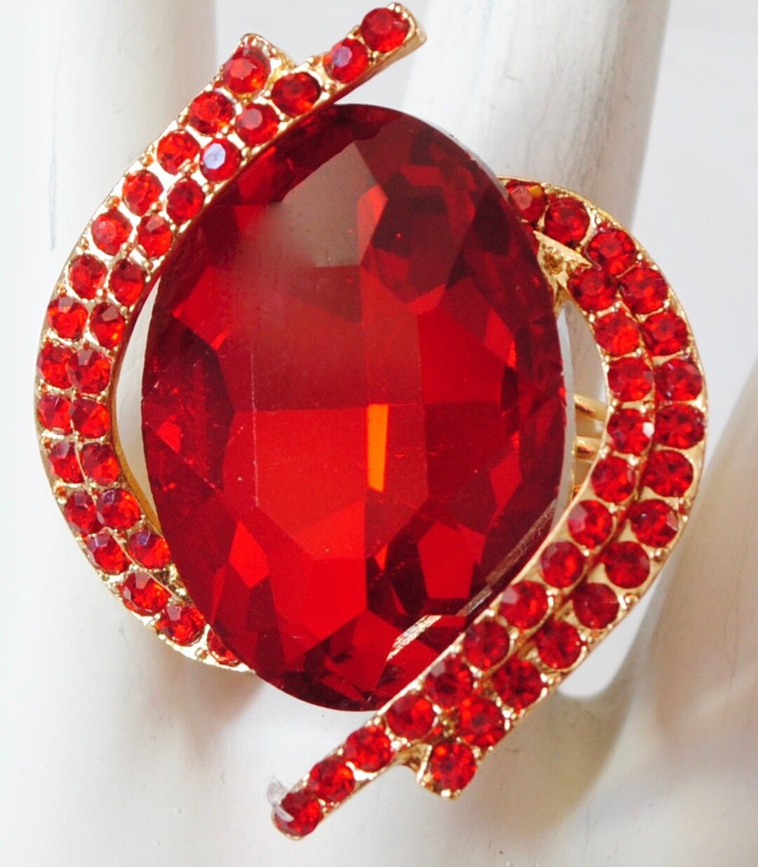 Oval Cocktail Ring With Red Rhinestones,holidayjewelry,gift for Her ...