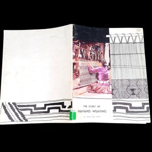 Book the Story of Navajo Weaving by Kate Peck Kent 1961 Heard Museum 61 ...