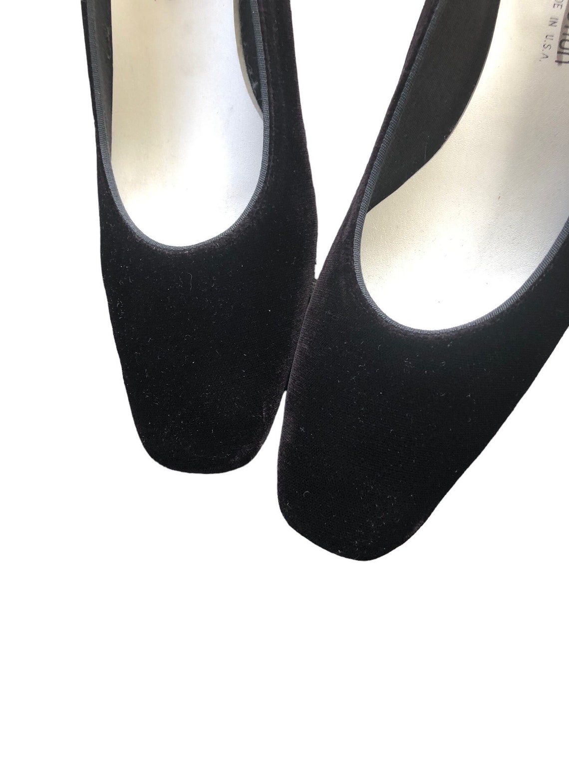 10 | Black Velvet Pumps 90s Vintage Rounded Toe High Heel Block Heels ...