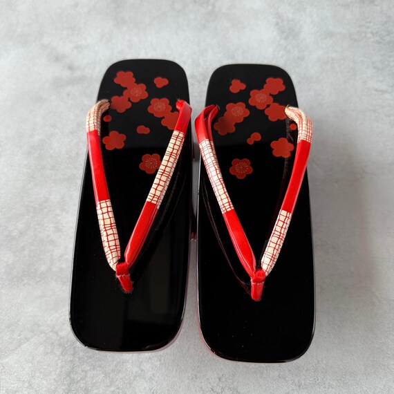 Vintage 1960s Japanese Rain Geta Sandals with Vinyl C… - Gem