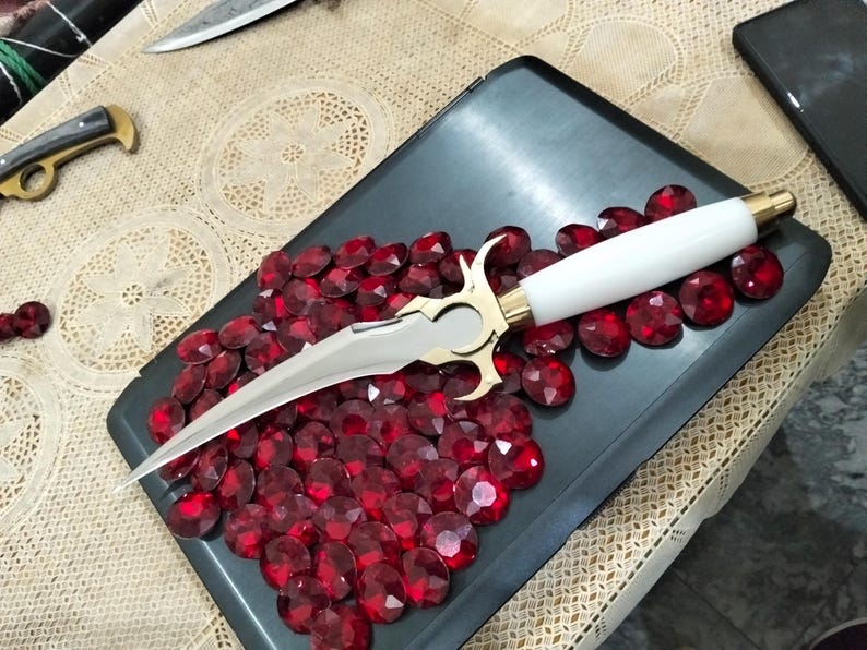 Handmade Sand of Time Dagger, Prince of Persia Showcase Piece, Decor ...