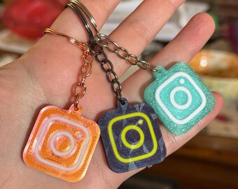 Keychain With Instagram Logo and Programmable NFC - Etsy