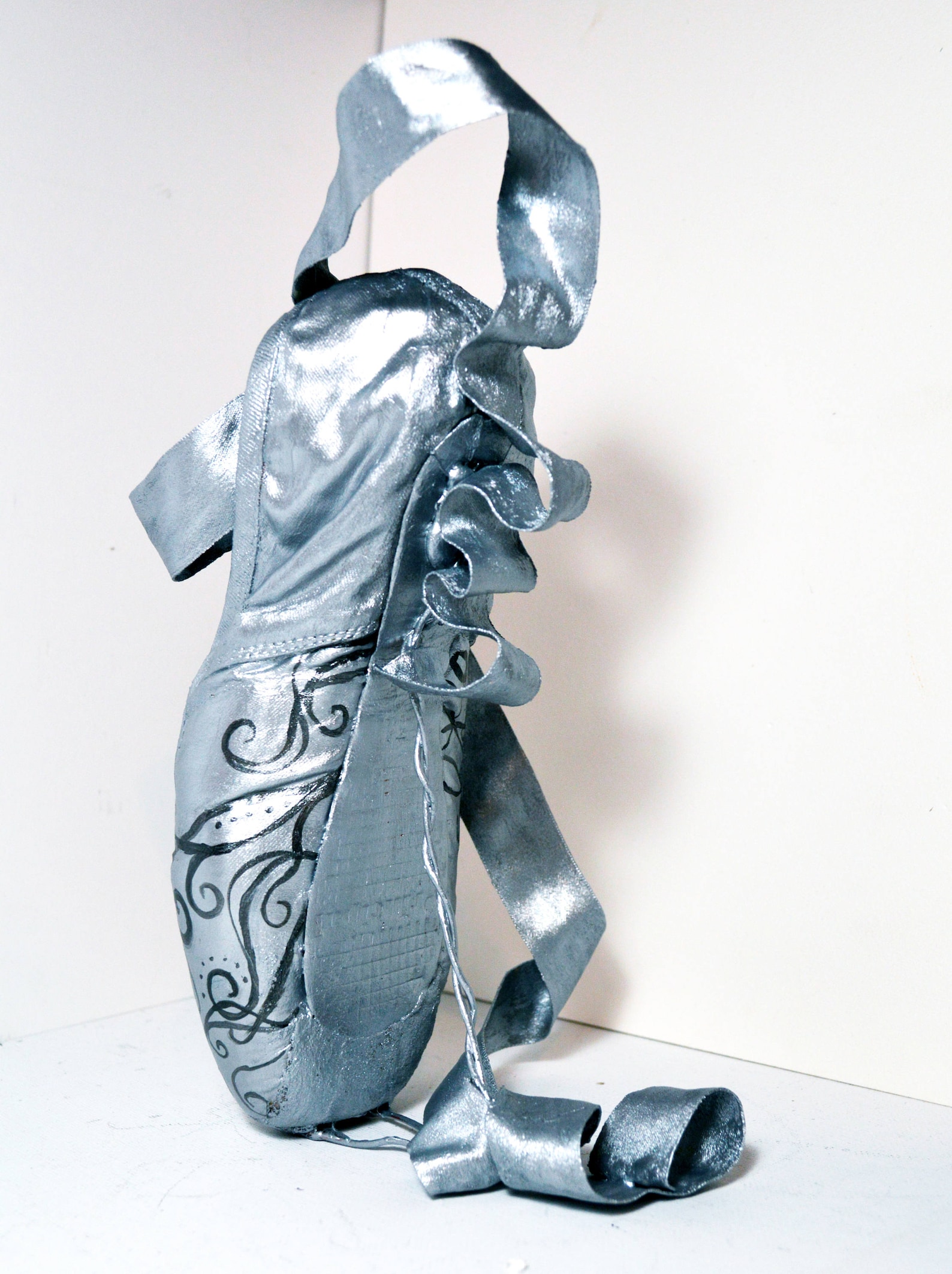 Pointe Shoe Sculpture made to Order - Etsy