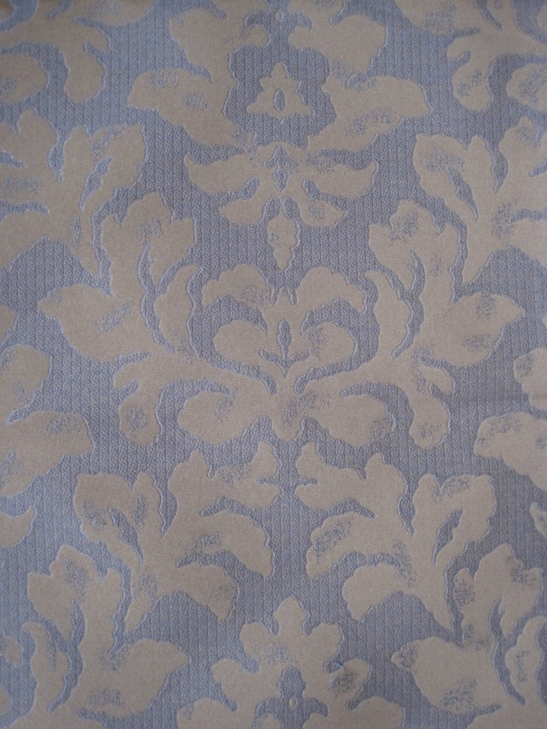 Damask Medium Weight Upholstery Fabric With Metallic Thread 2 Yards ...