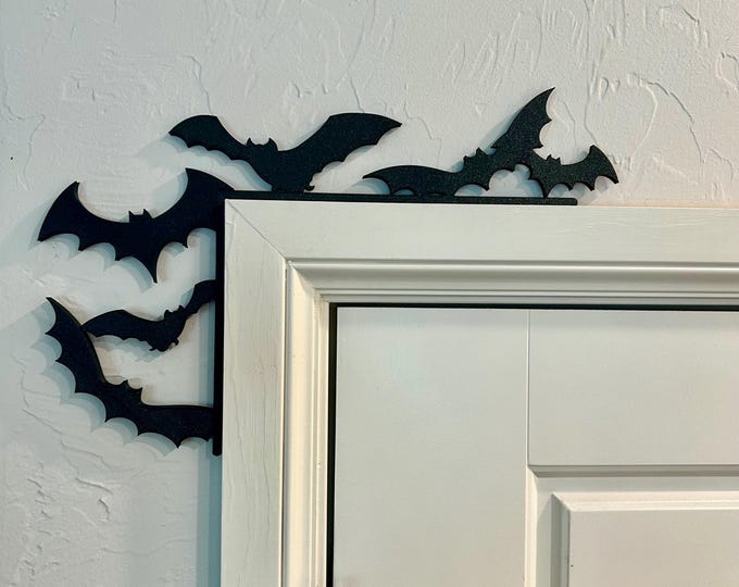 Spooky Cat Holding Bat, Halloween Wooden Door Accent, Spooky Decor, Cat ...