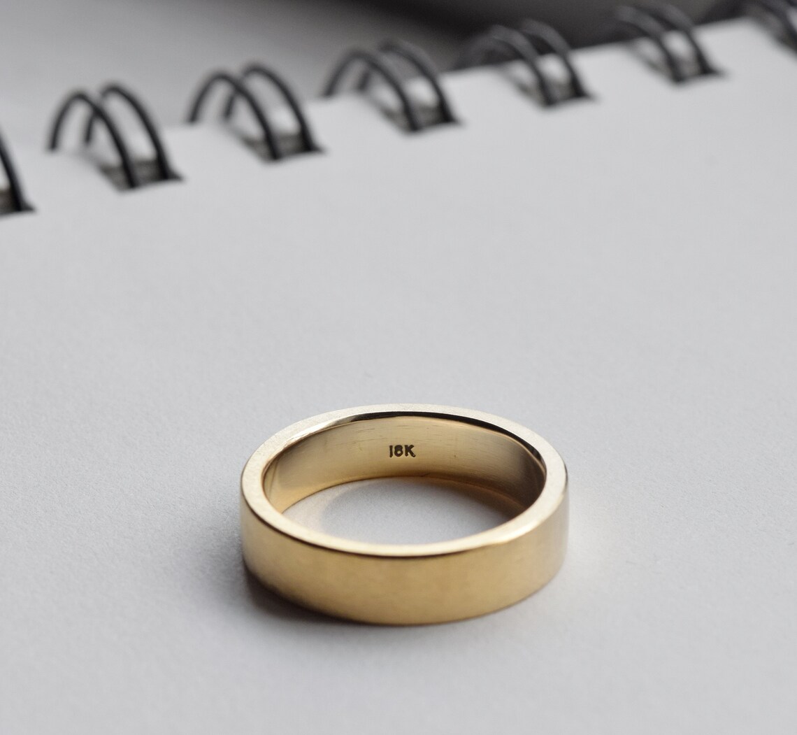 18K Gold Ring 5mm Gold Wedding Band Unisex 18K Gold - Etsy