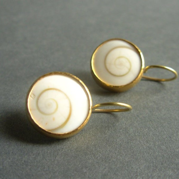 Operculum Jewelry - Etsy