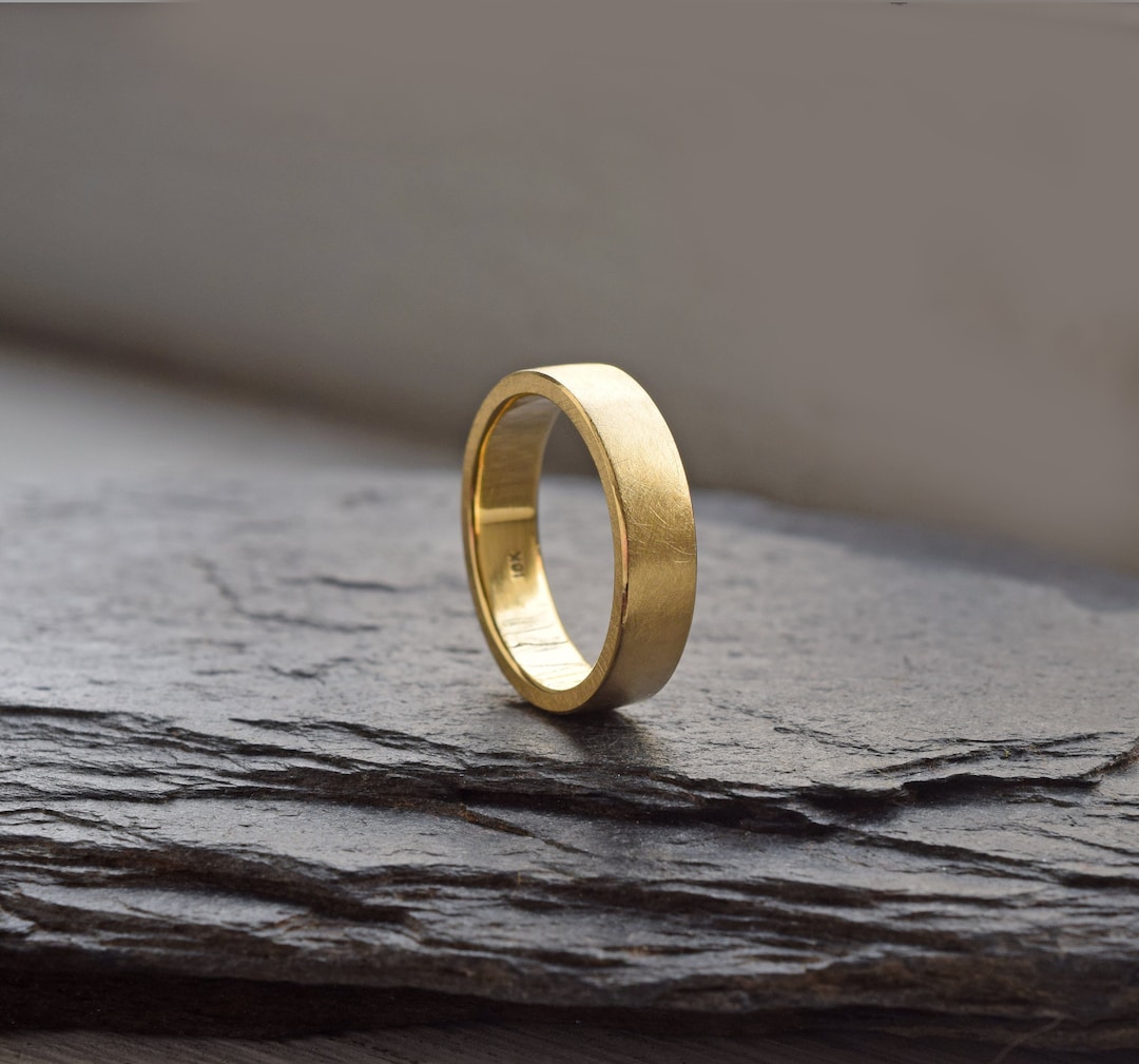 18K Gold Ring - 5mm Gold Wedding Band - Unisex 18K Gold Wedding Ring ...