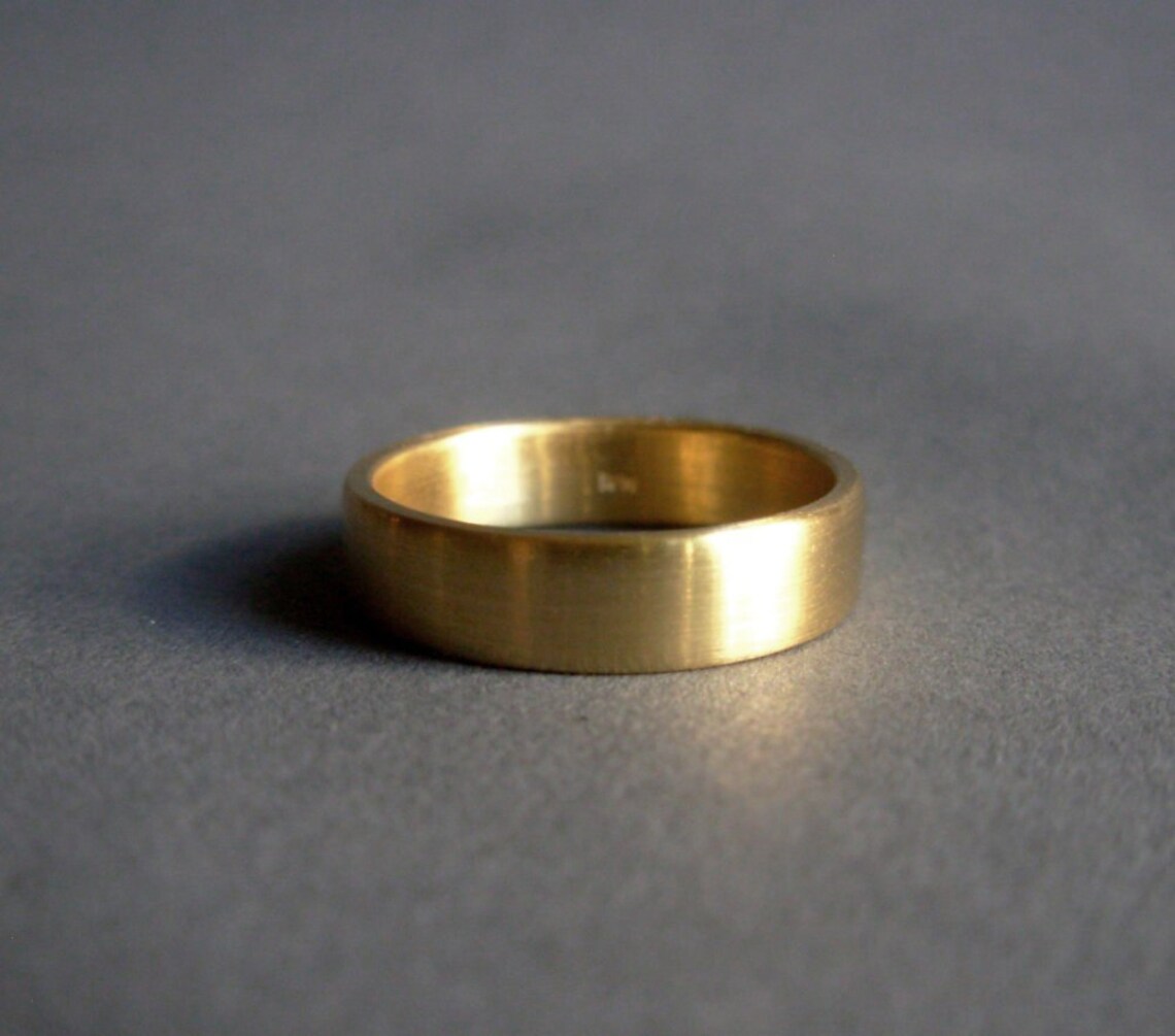 18K Gold Wedding Ring - 5mm Gold Wedding Band - Unisex Gold Wedding ...