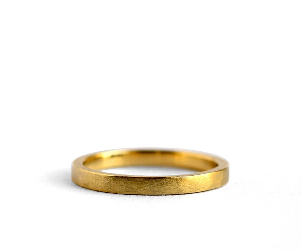 18K Gold Ring 2mm Gold Wedding Band Made to Order 18K - Etsy