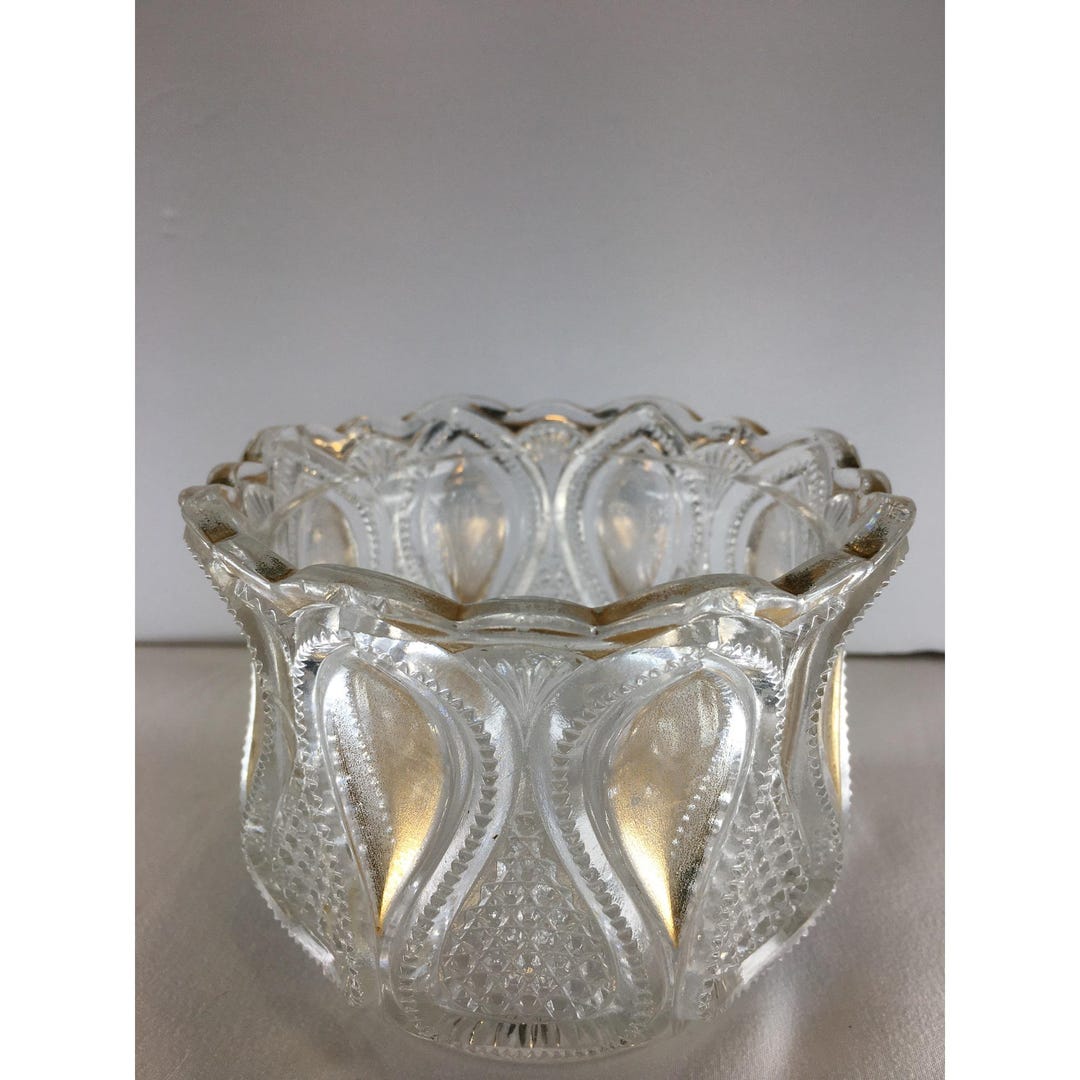Vtg Pressed Glass Bowl Loops & Drops Pattern Art Deco Scalloped Rim 4.5 ...