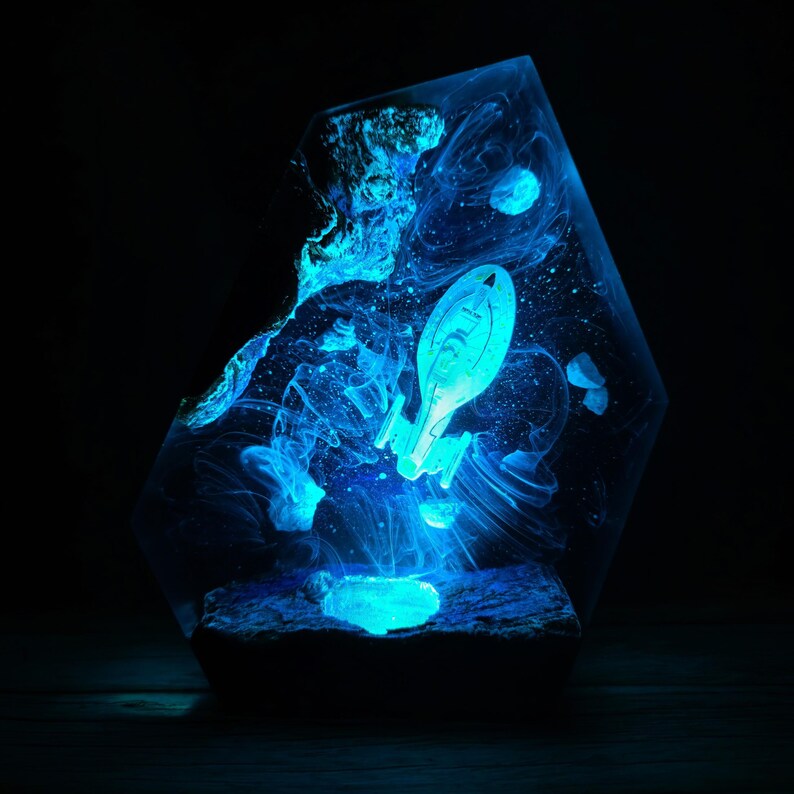 Star Galaxy Voyager Resin Lamp Handmade Space Night Light LED Galaxy ...