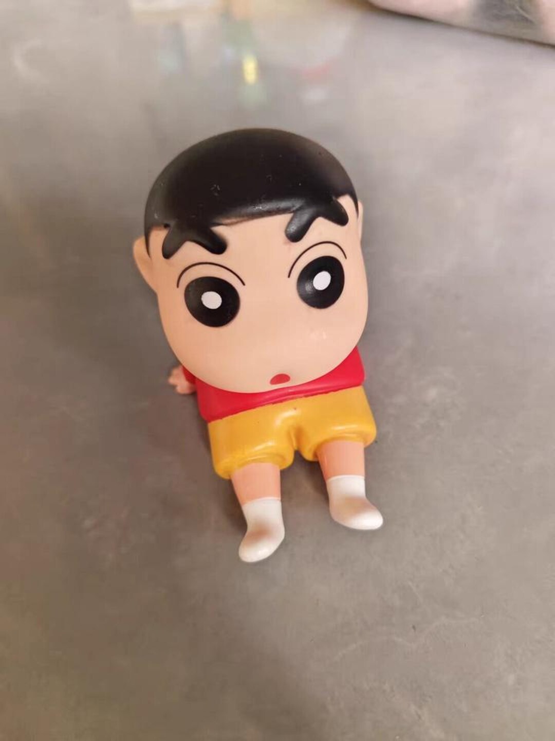 Crayon Shin-chan Mobile Phone Holder Lazy Cute Desktop Ornaments Hand ...