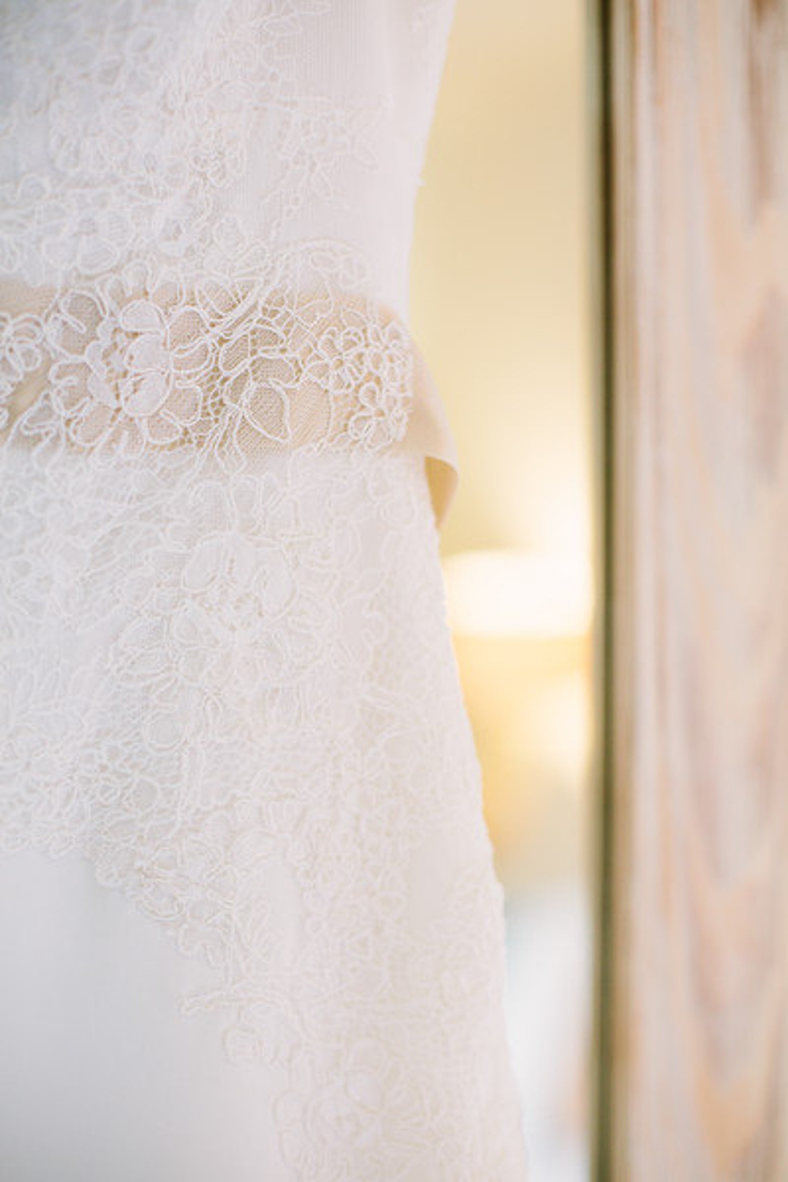 Custom Open Back Deep V Back Cap Sleeve Lace Wedding Dress Wedding Gown ...