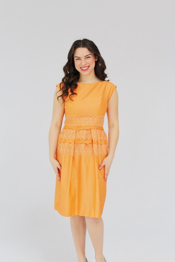 1950s SUZY PERETTE Peach Dress- Hourglass, Bombshell,… - Gem