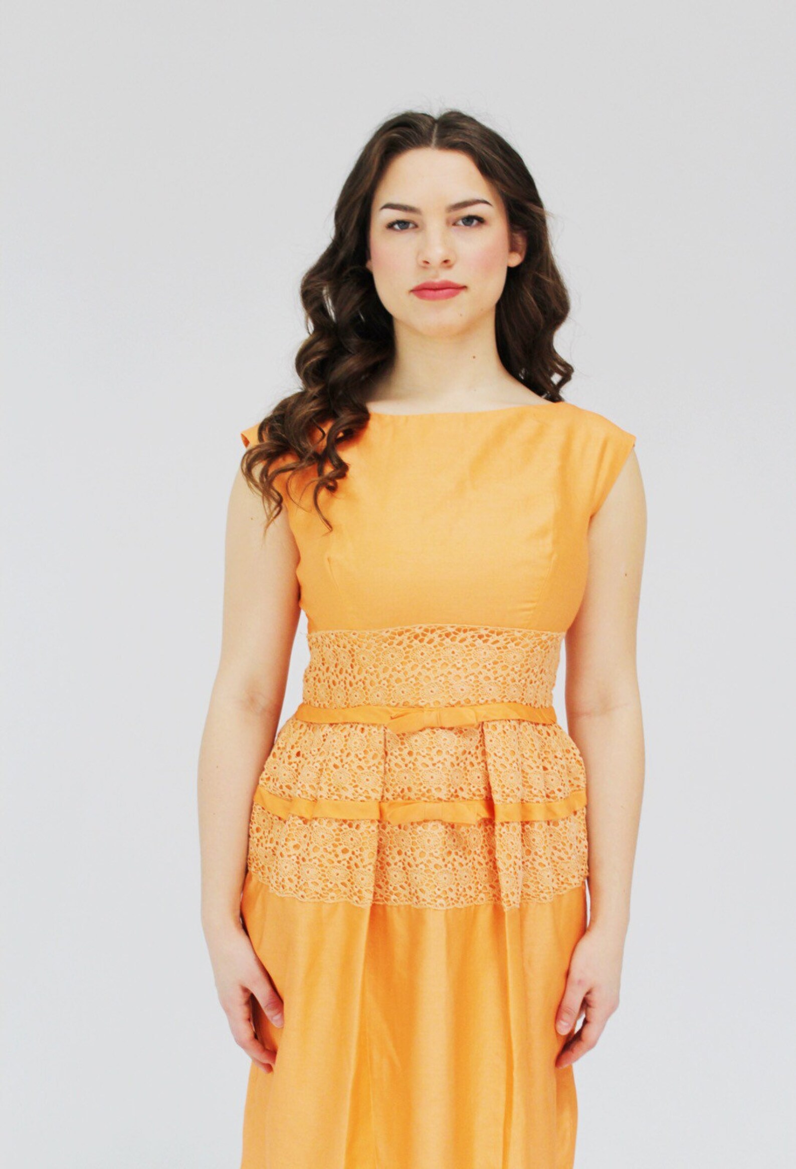 1950s SUZY PERETTE Peach Dress Hourglass Bombshell Pinup 2 - Etsy