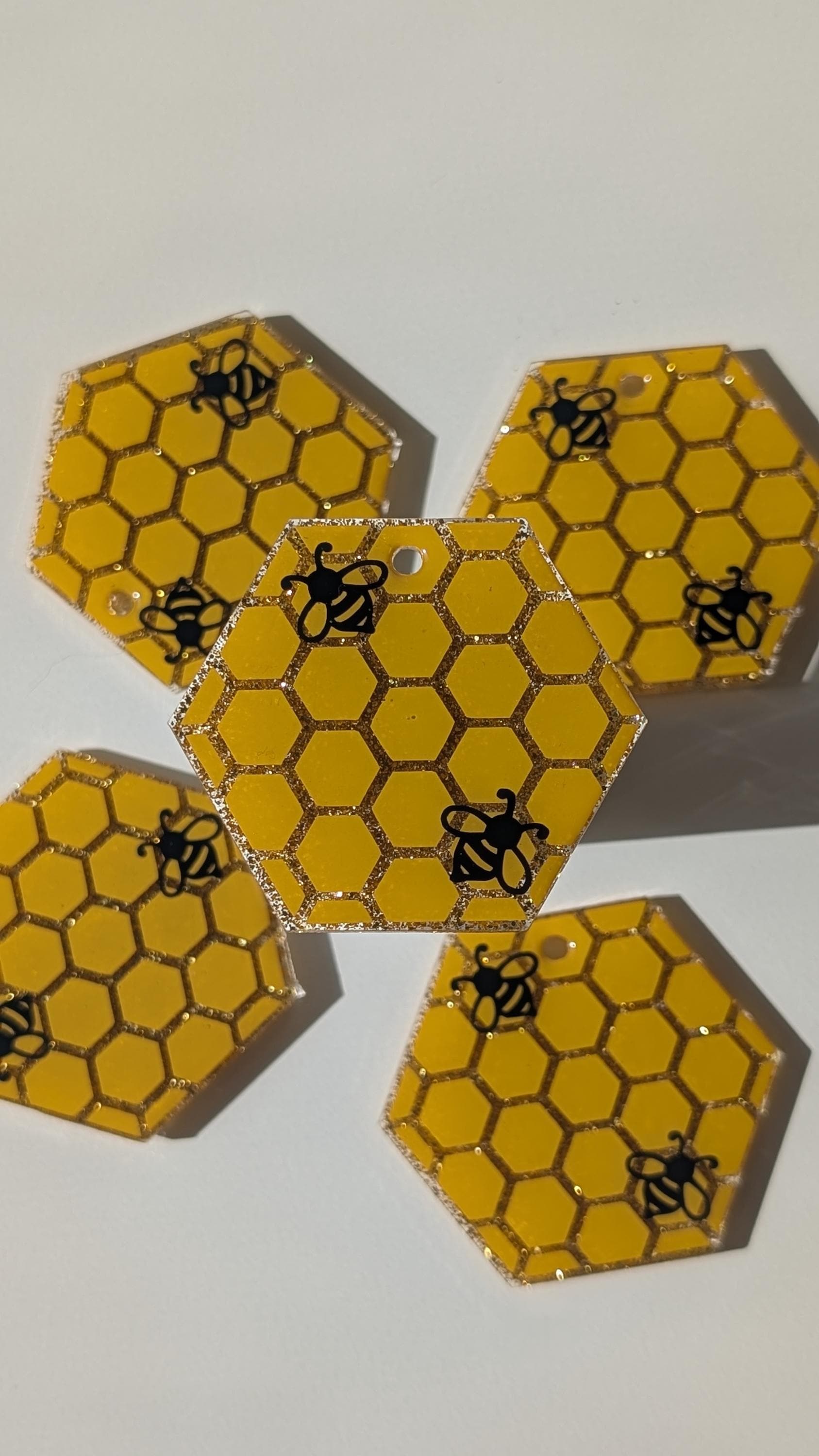 Bumblebee Honeycomb Keychain - Glitter Resin Hexagon Charm - Etsy