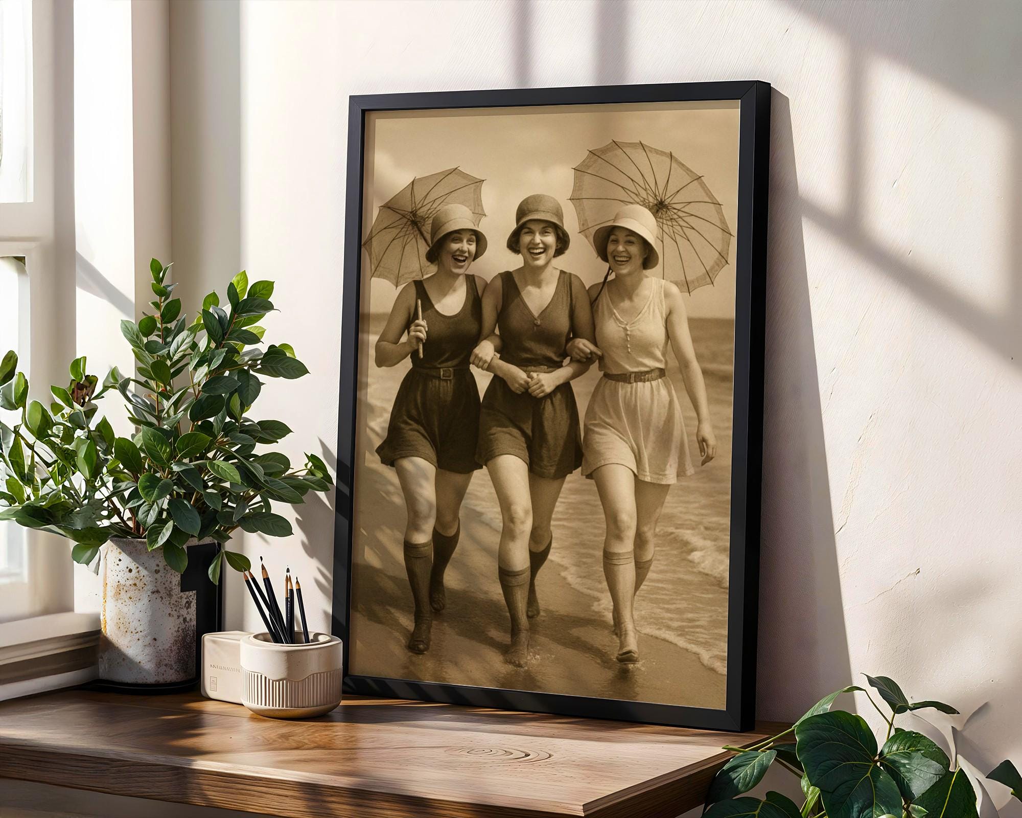 Vintage 1920s Women at Beach Photo, Antique Bathing Suits & Retro Beach ...