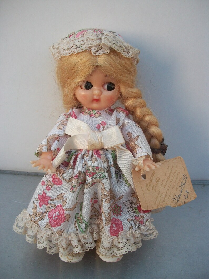 Vintage Carlson colonial Child Souvenir Doll - Etsy