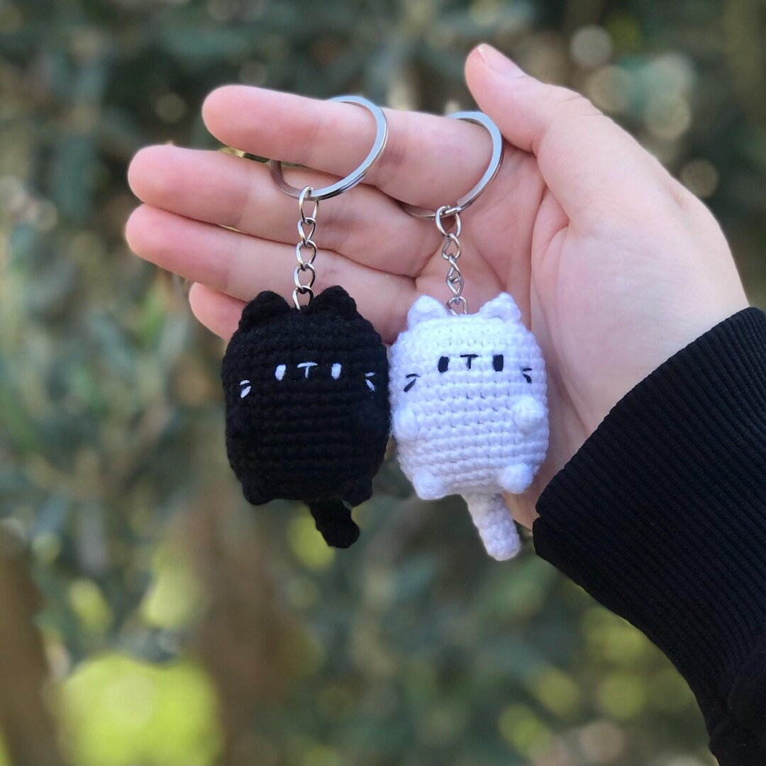 Cat Amigurumi Keychain – Kissing Cat Keychains – Handmade Crochet Cat ...