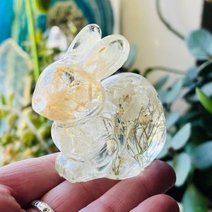 Resin Bunny Figurine Moss in Resin Floral Decor Nature Terrarium Rabbit ...