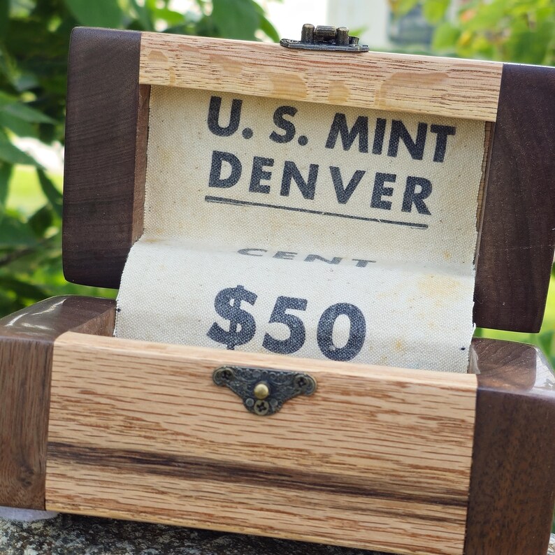 Red Oak/black Walnut Precious Metals/ Jewelry/ Coin Box - Etsy
