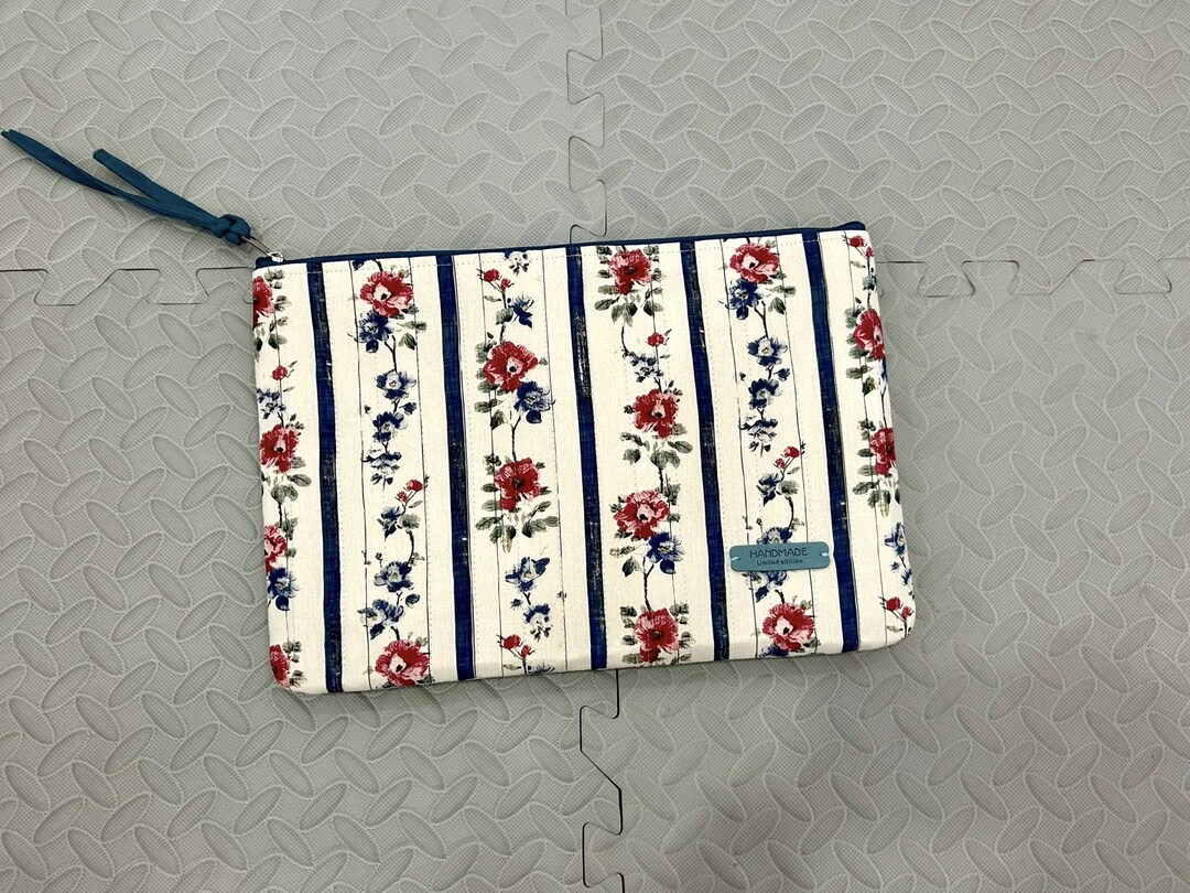 Handmade Floral Padded Laptop Case, Protective Fabric Cover - Etsy