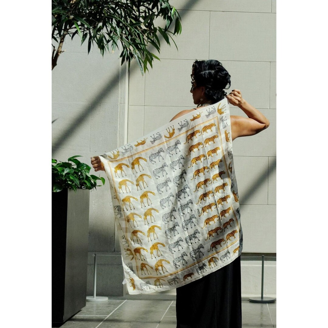 Vintage Symphony Scarfs Wild Animals Scarf Accessories Made in Italy - Etsy