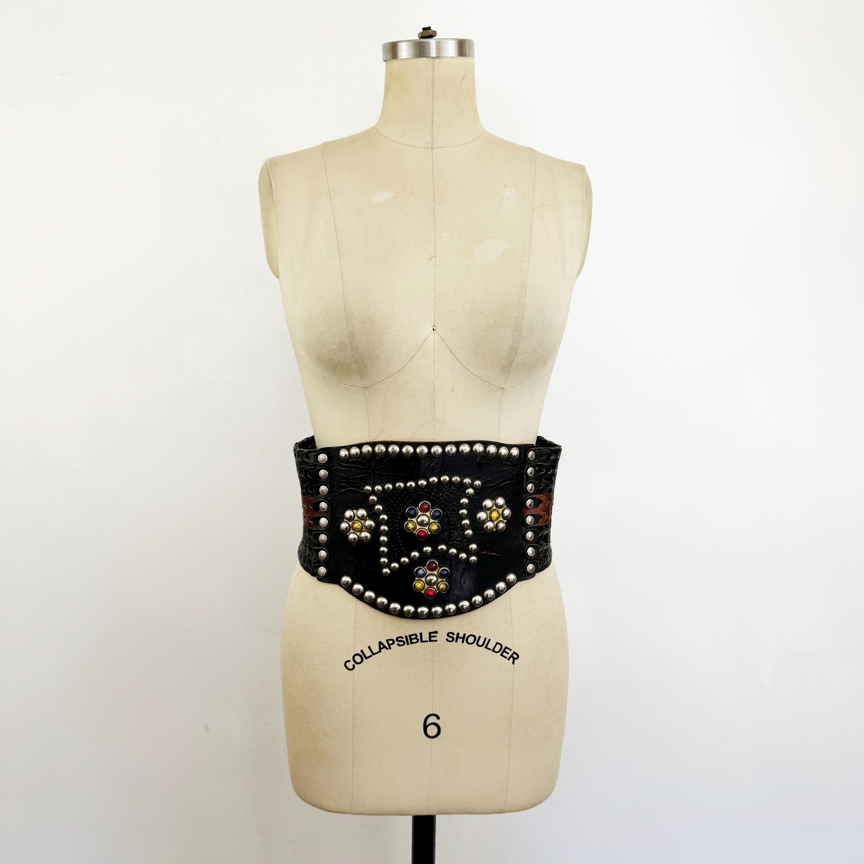 1950s Studded Jeweled Leather Motorcycle Kidney Belt Vintage 1950s Studded Jeweled Leather Motorcycle Kidney Belt Vintage