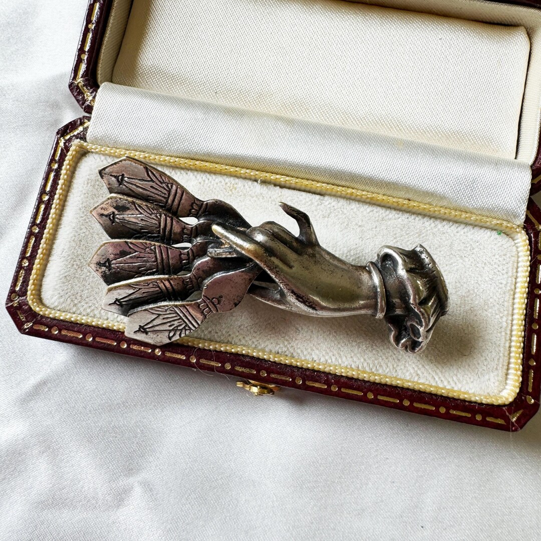 1940s Victorian Hand Holding Fan Brooch Sterling Silver Vintage Hand ...