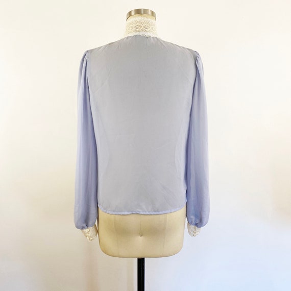 1970s Gunnies Sheer Blue and White Lace Collar Long S… - Gem