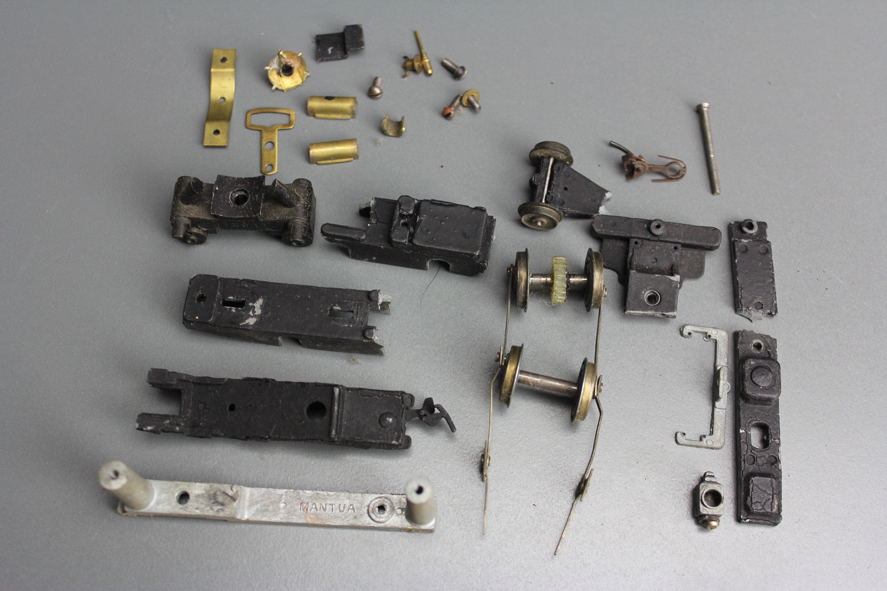 Vintage Brass And Metal Ho Scale Mantua Parts