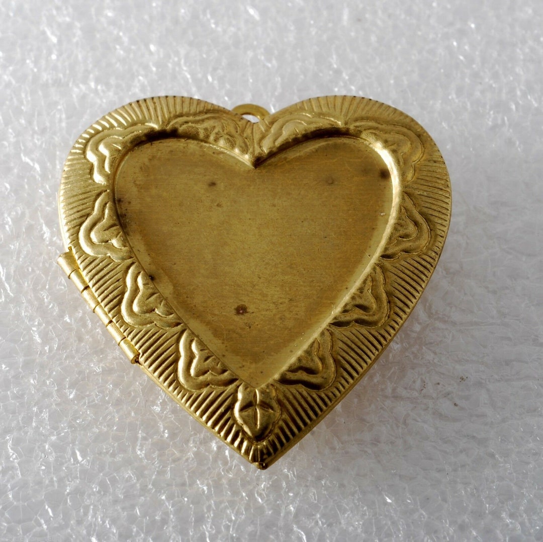Vintage Heart Locket Raw Brass Decorative 39x43mm Pendant Jewelry ...