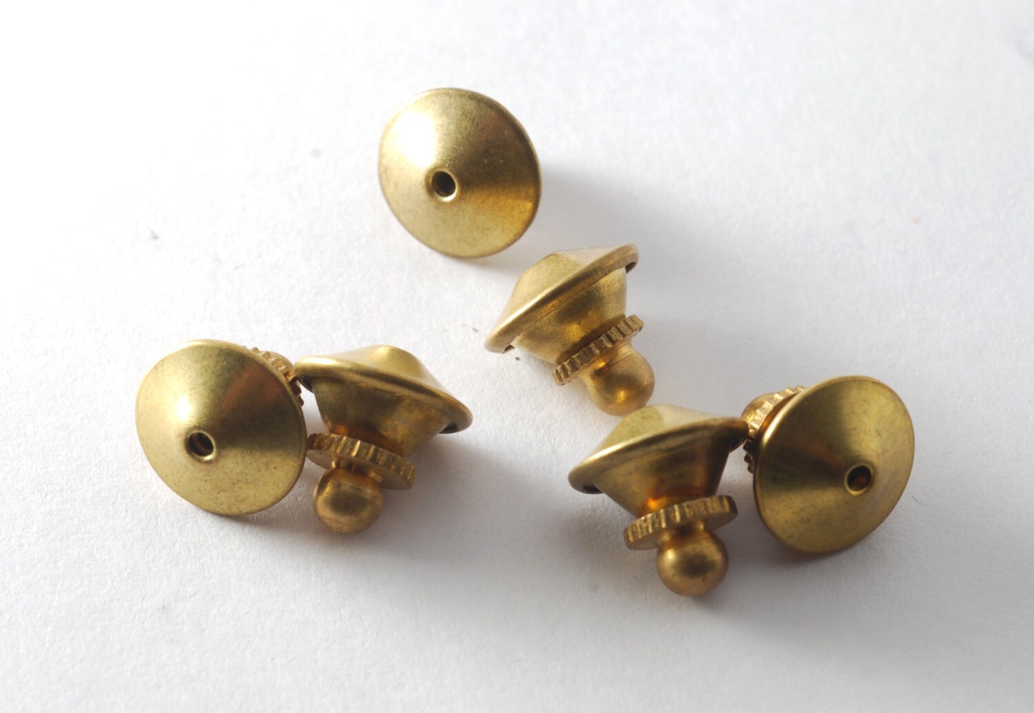 Lote de 6 Vintage Solid Brass Clutch Pin Backs nuevo Old Stock - Etsy ...