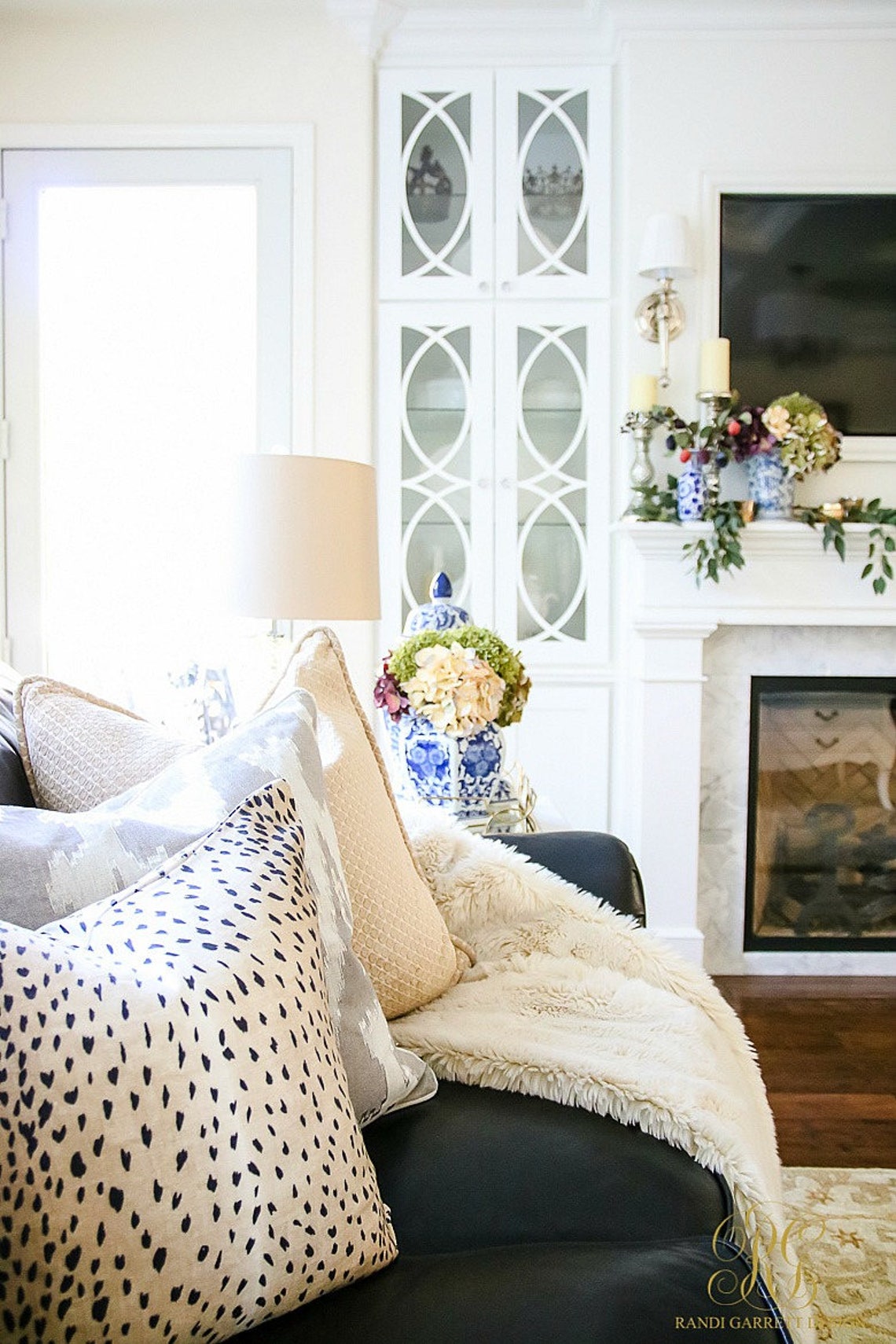 Antelope Pillow Cover Black Fawn Pillow Deer Pillow - Etsy