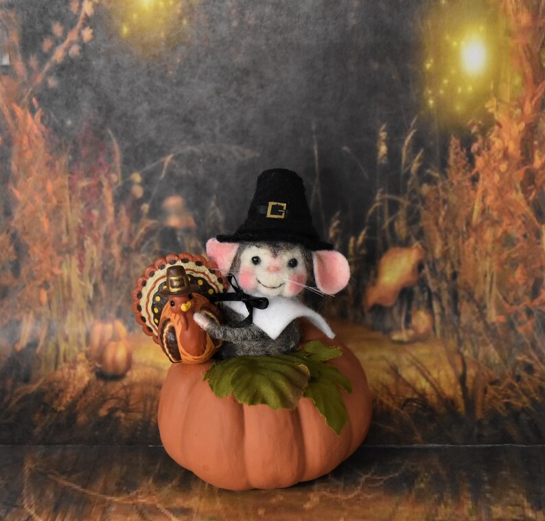 Thanksgiving Pilgrim Mouse and Turkey Centerpiece, Needle Felted ...