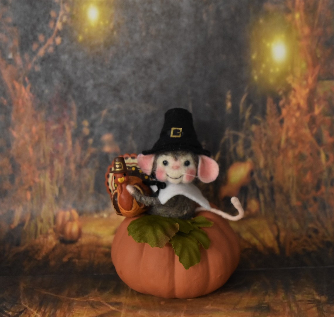 Thanksgiving Pilgrim Mouse and Turkey Centerpiece Needle - Etsy