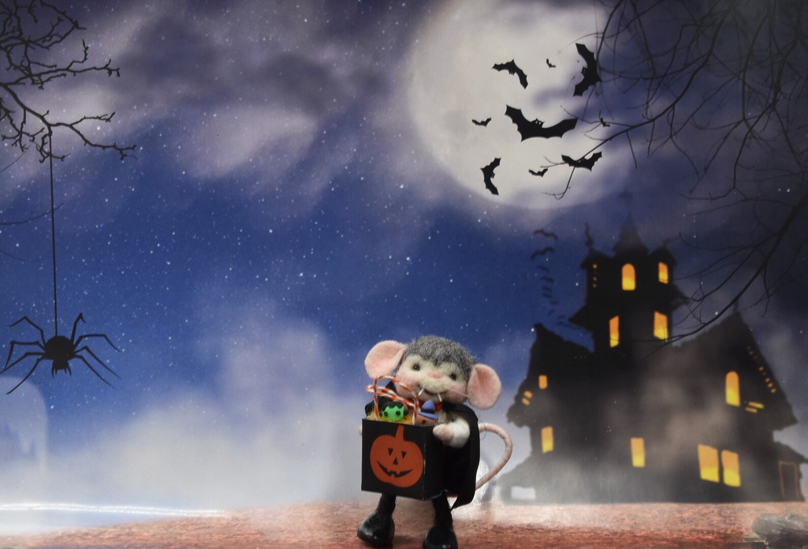 Needle Felted Halloween "vampire" Mouse! - Etsy