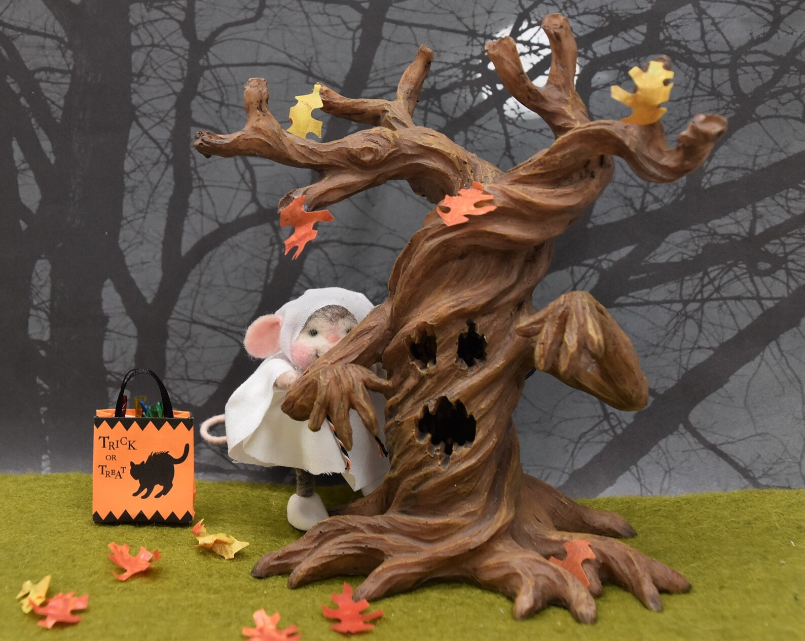 Needle Felted Halloween Mouse Ghost Trick-or-treater - Etsy