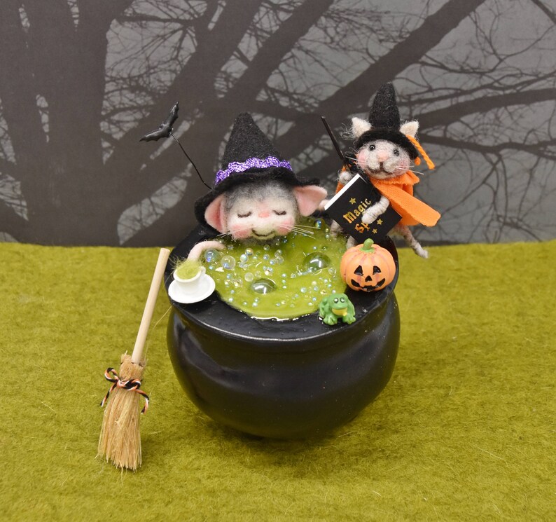 Needle Felted Halloween Mouse Witch and Cat With Cauldron - Etsy