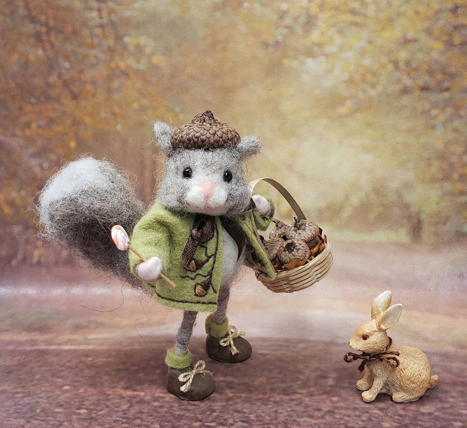 Needle Felted Fall Squirrel Collecting Acorns! - Etsy