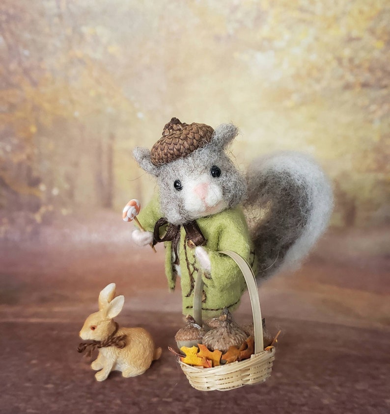 Needle Felted Fall Squirrel Collecting Acorns | Etsy