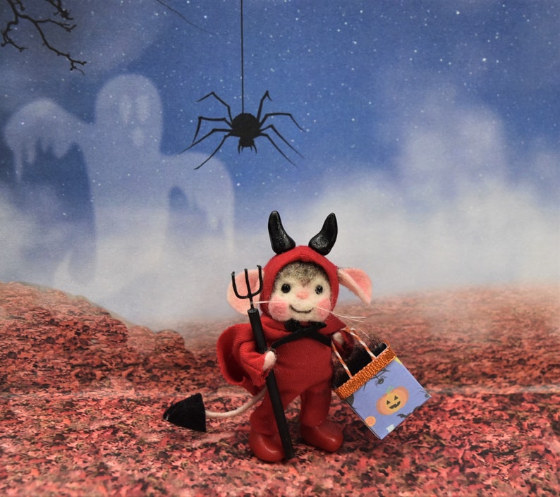 Halloween Mouse trick or Treat Devil Needle - Etsy