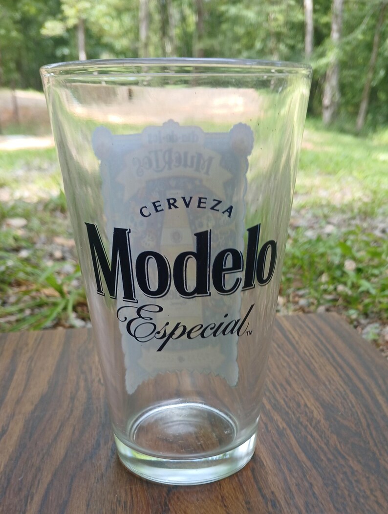 Modelo Day of the Dead Pint Glasses - Etsy