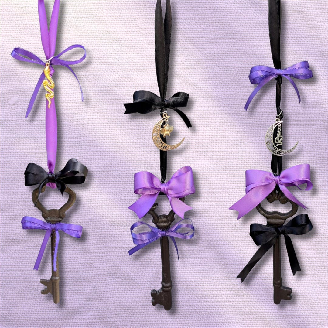 Magical Hecate's Key Altar Decoration | Cast Iron Witchy Charm | Unique ...
