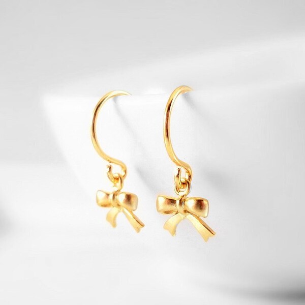 Tiny Bow Earring - Etsy