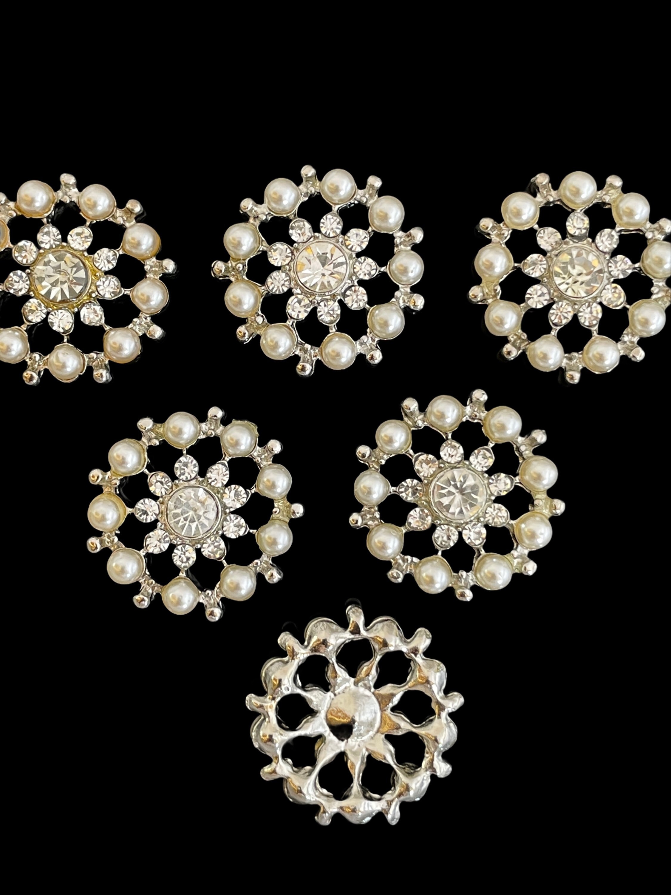 30 Pcs CLEAR Crystal Rhinestone Assorted Embellishment Buttons Flatback ...